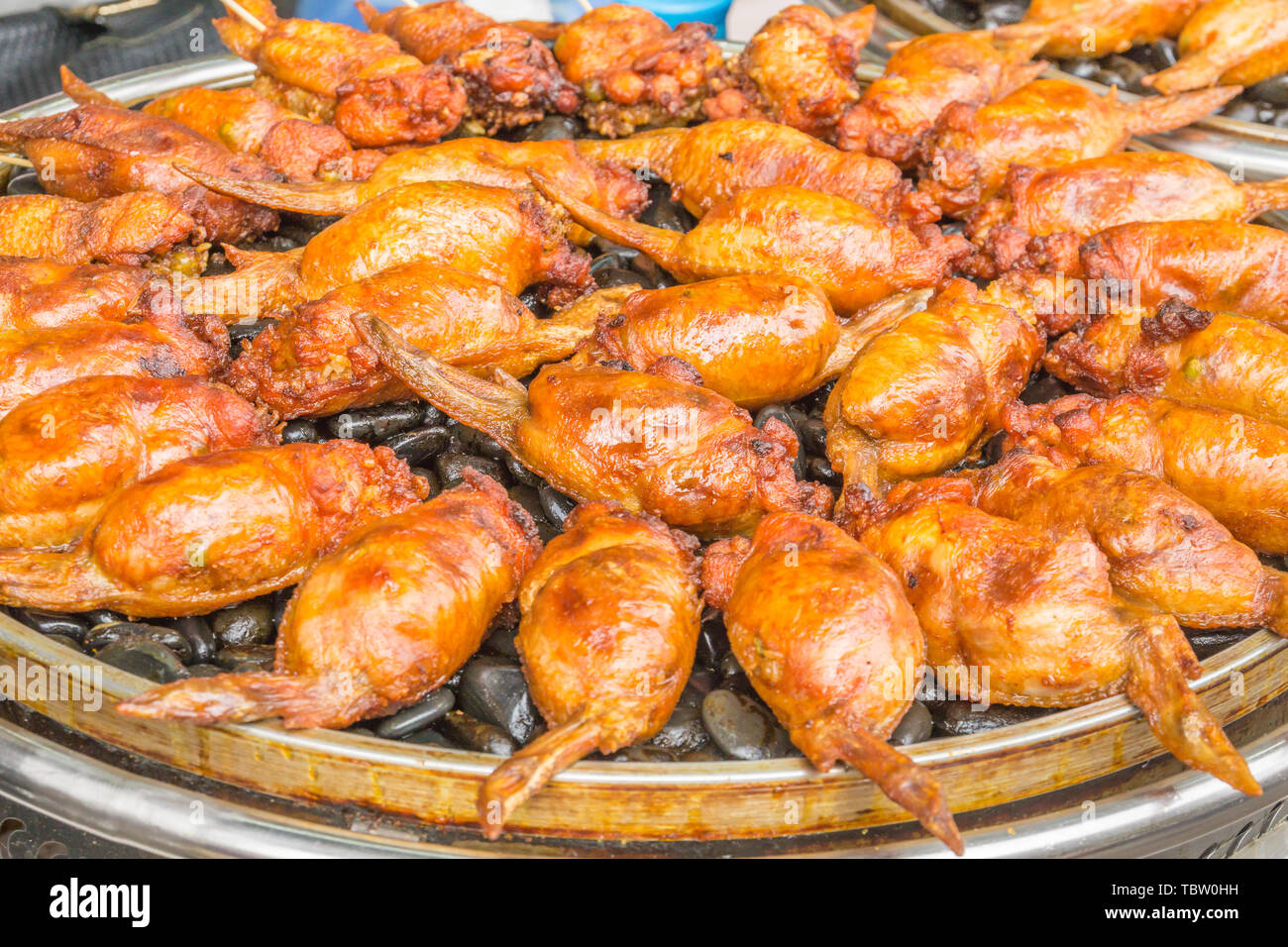 Large roast chicken hi-res stock photography and images - Alamy