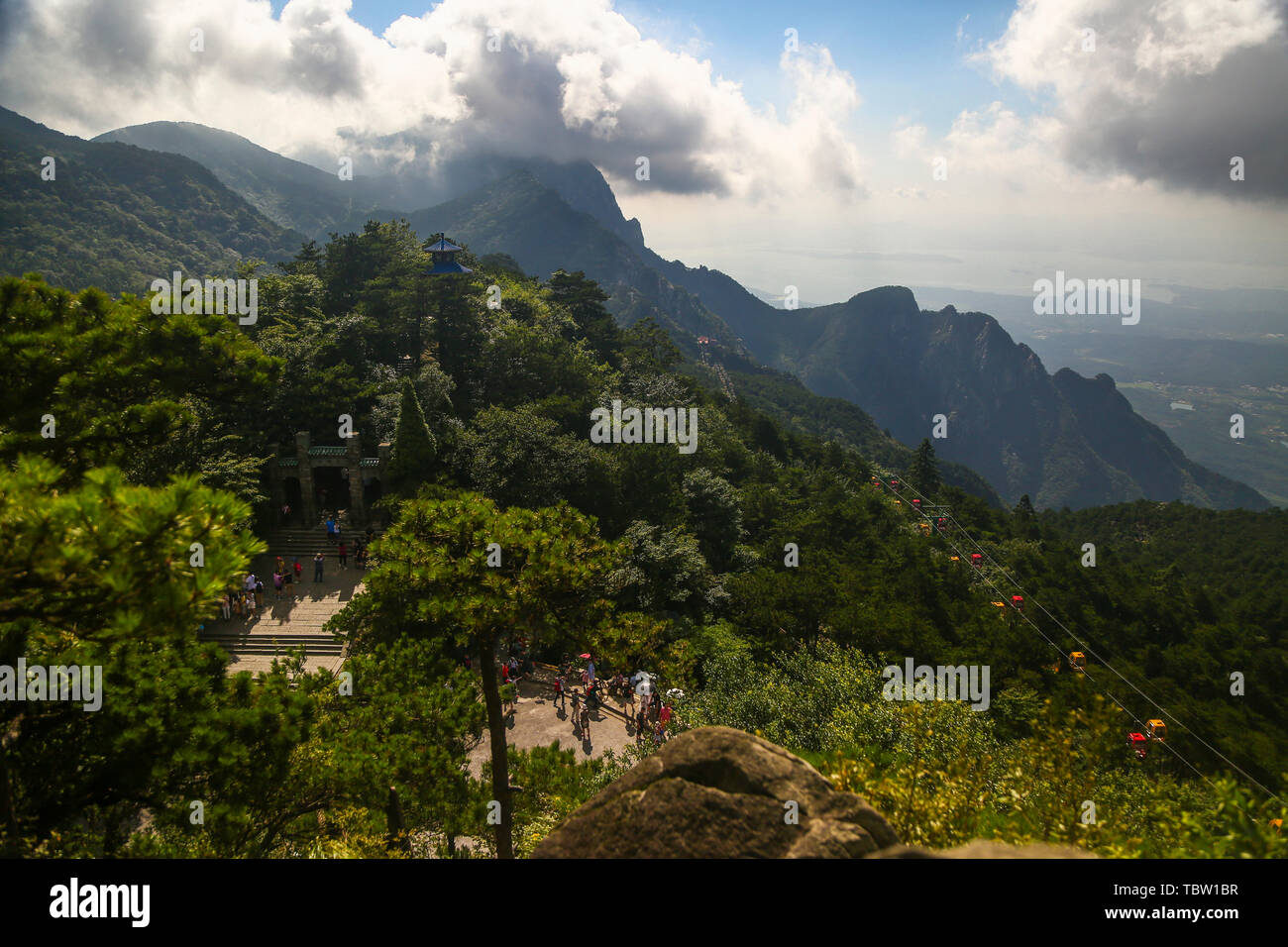 Jiangxi Lushan scenery picture, including Pokou scenic map, embroidery ...