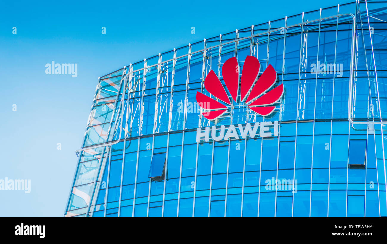 Huawei office hi-res stock photography and images - Alamy
