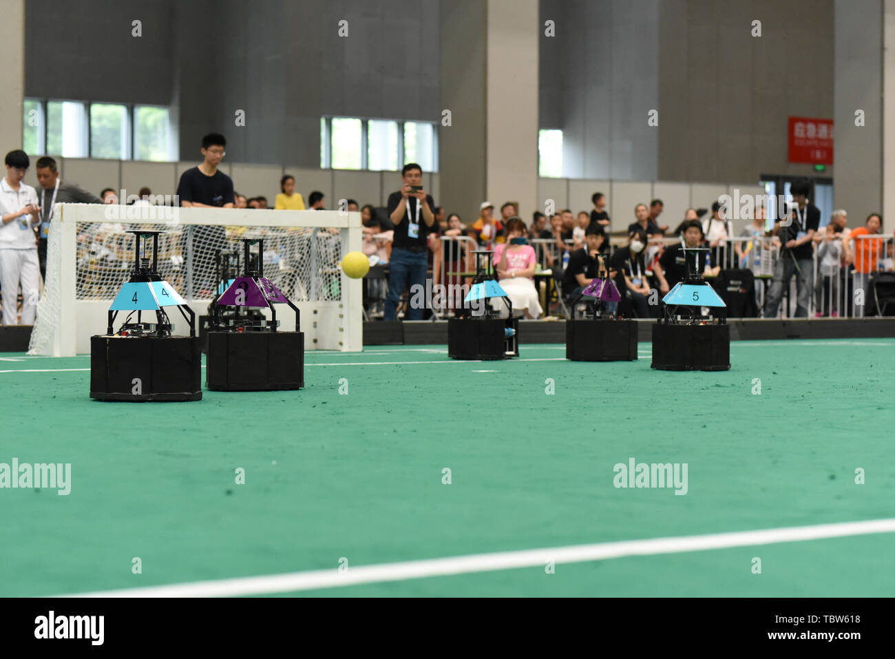 World cup robot football hi-res stock photography and images - Alamy
