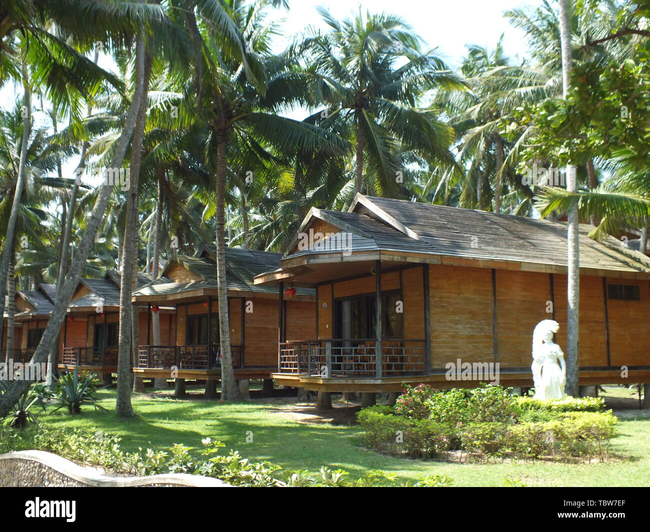 Hainan forest villas hi-res stock photography and images - Alamy