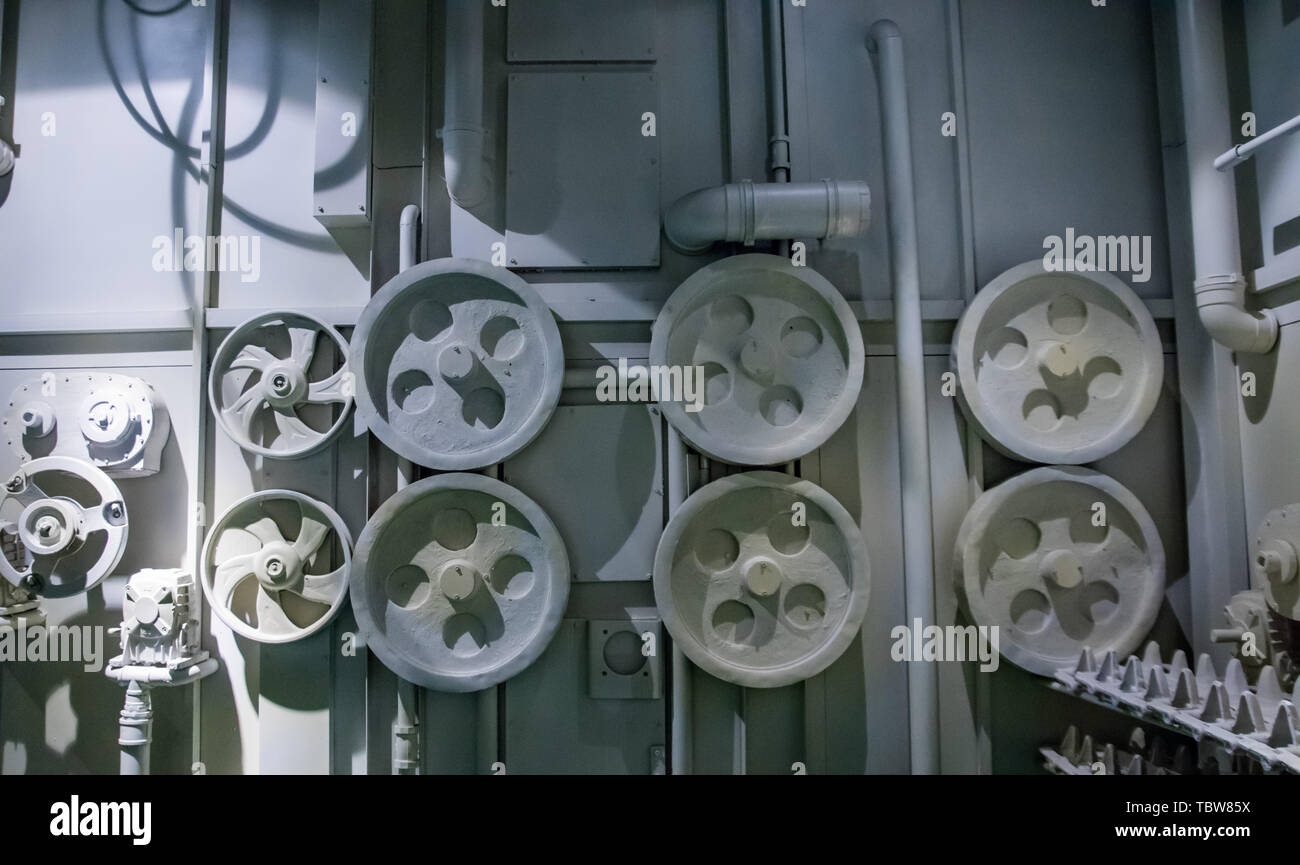 Mechanical room hi-res stock photography and images - Alamy