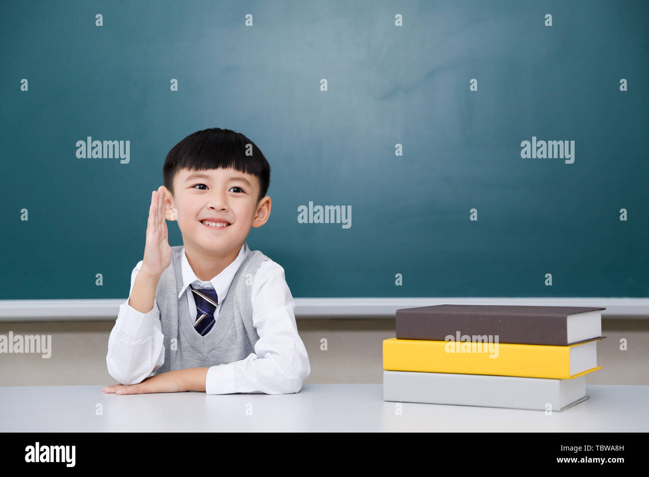 China school uniform class hi-res stock photography and images - Alamy