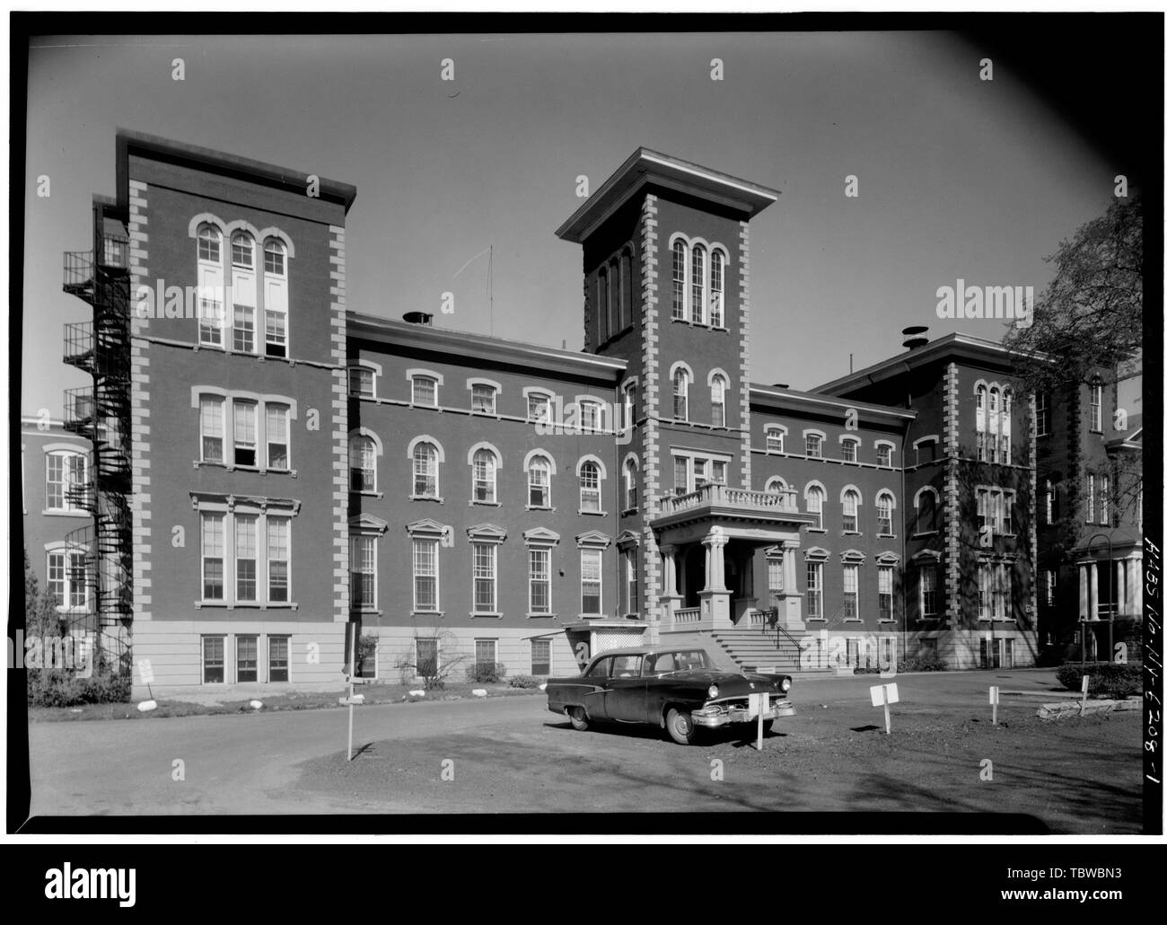 MAIN BUILDING Syracuse State School, Burnet Park, Syracuse, Onondaga ...
