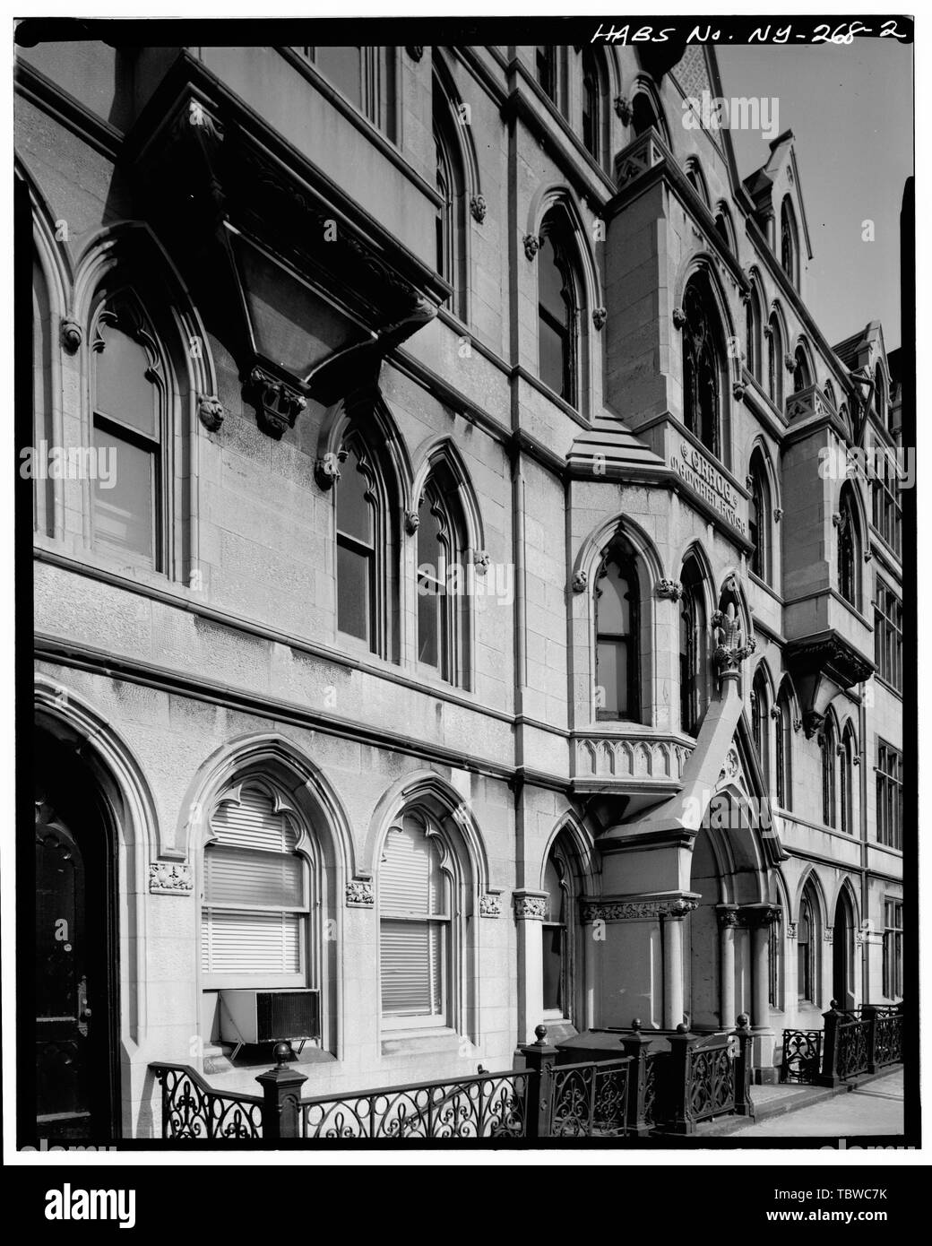 Elevation windows Black and White Stock Photos & Images - Alamy