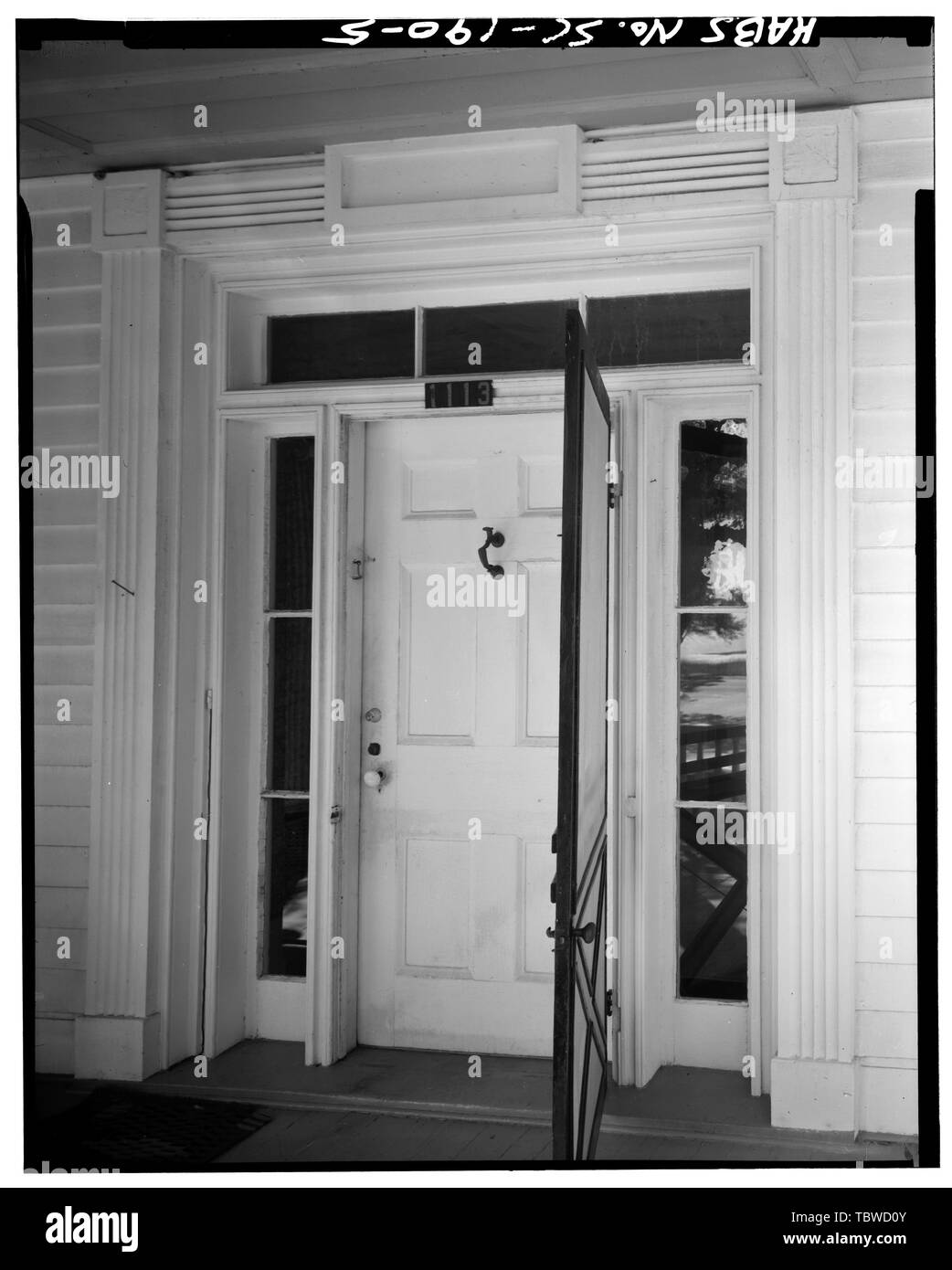 MAIN ENTRANCE, SOUTH (FRONT) ELEVATION Secession House, 1113 Craven ...