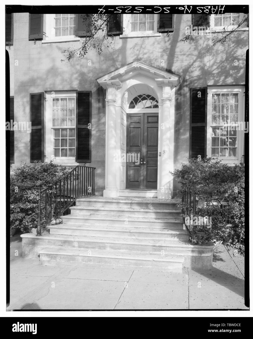 Huger street hi-res stock photography and images - Alamy