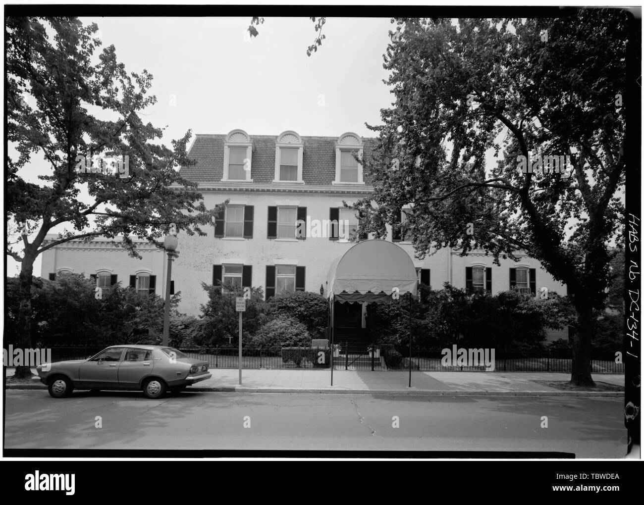 Facade elevation Black and White Stock Photos & Images - Alamy