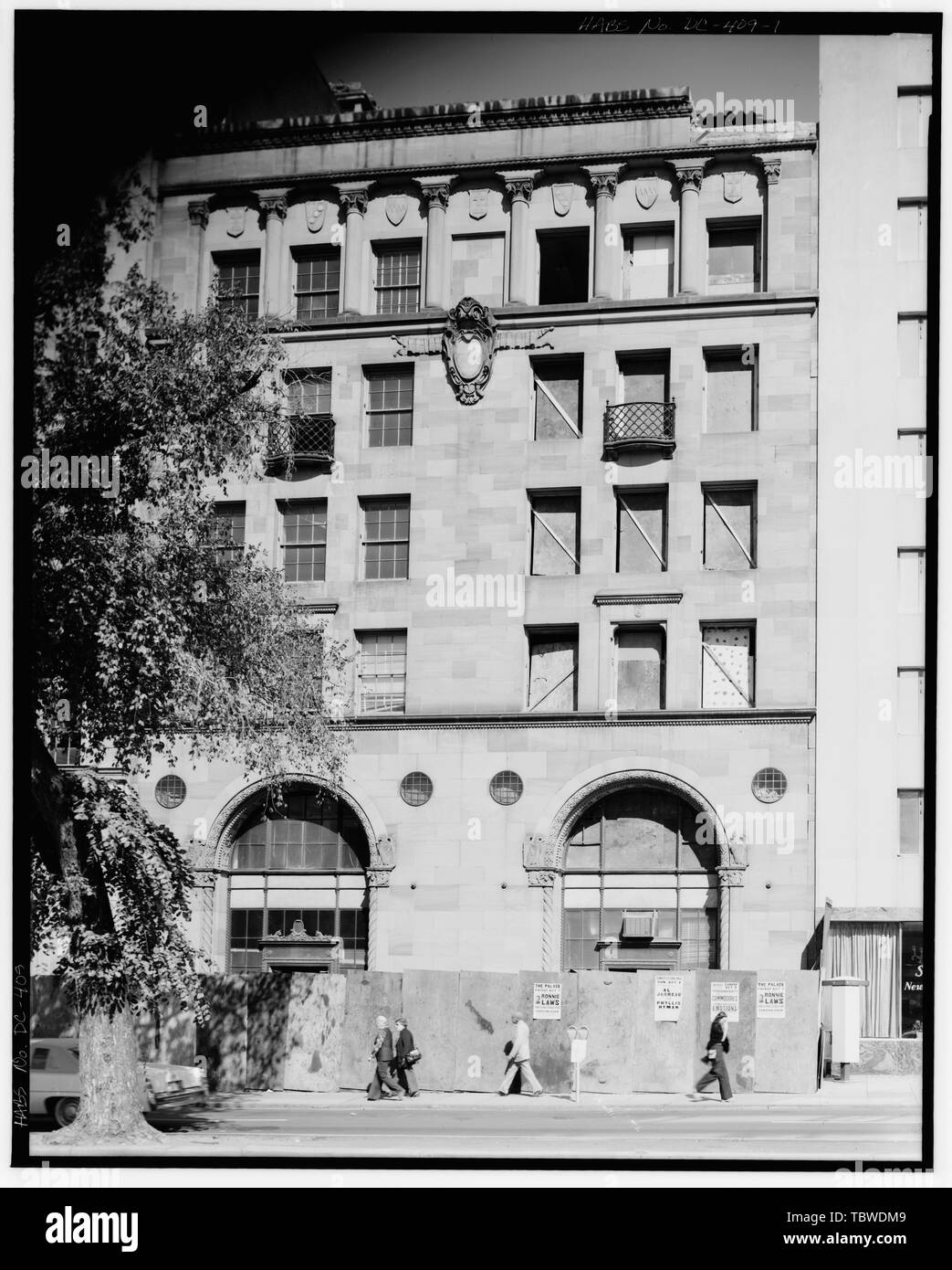 1400 block hi-res stock photography and images - Alamy