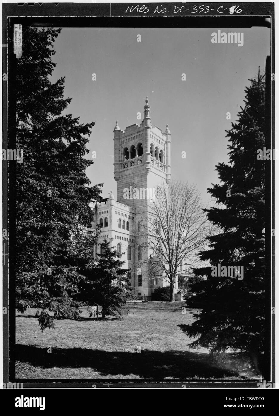 MAIN FACADE, CLOCK TOWER (OBLIQUE VIEW) U.S. Soldiers Home, Scott ...