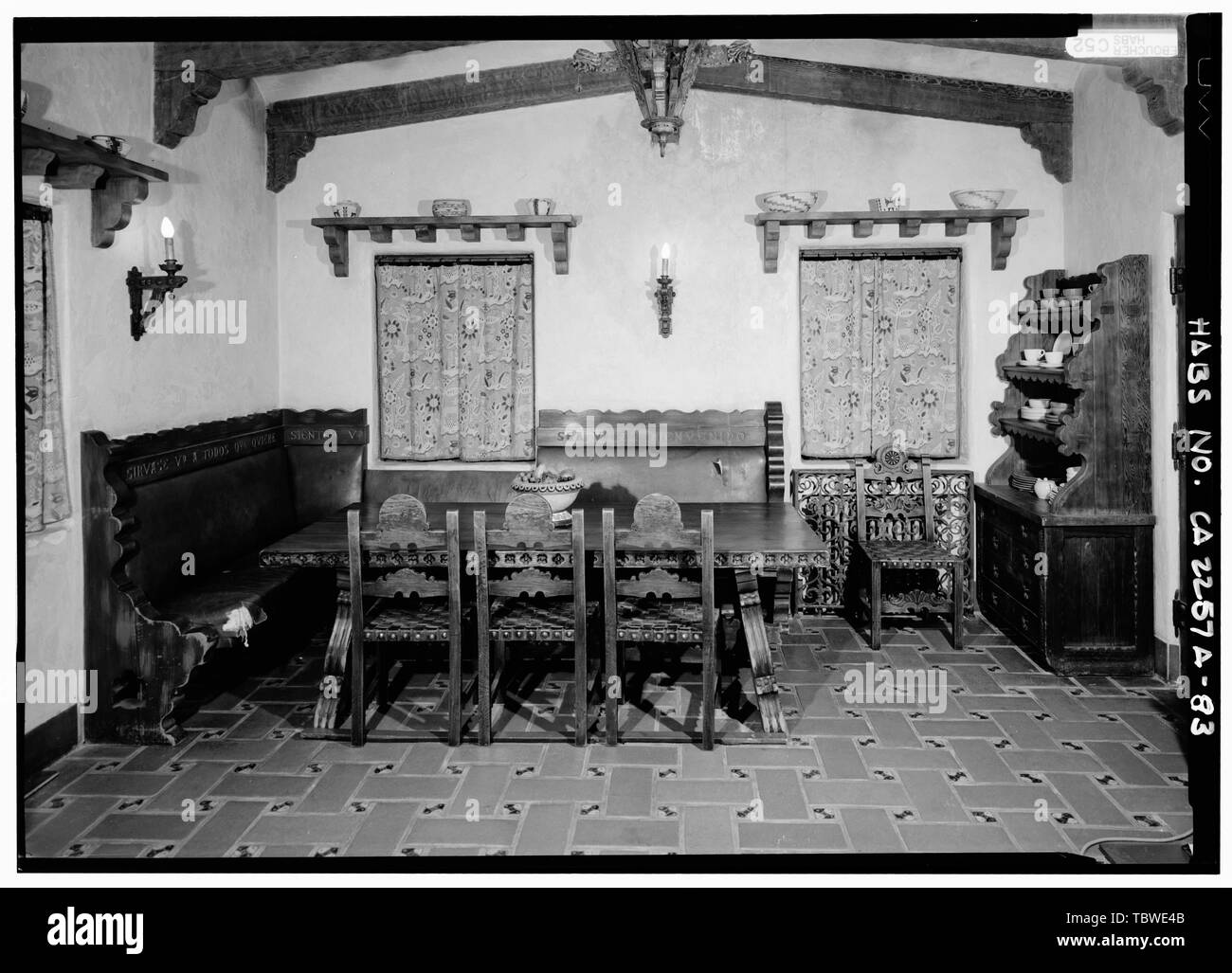 MAIN HOUSE INTERIOR, KITCHEN, LOOKING NORTHEAST AT BREAKFAST NOOK Death ...