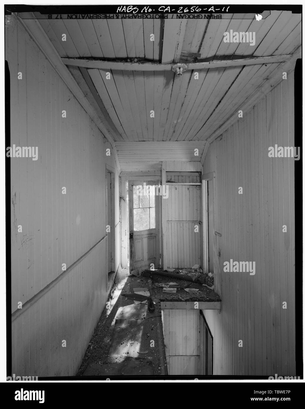 MAIN HOUSE, INTERIOR VIEW OF SECOND FLOOR HALL, LOOKING 258 DEGREES ...