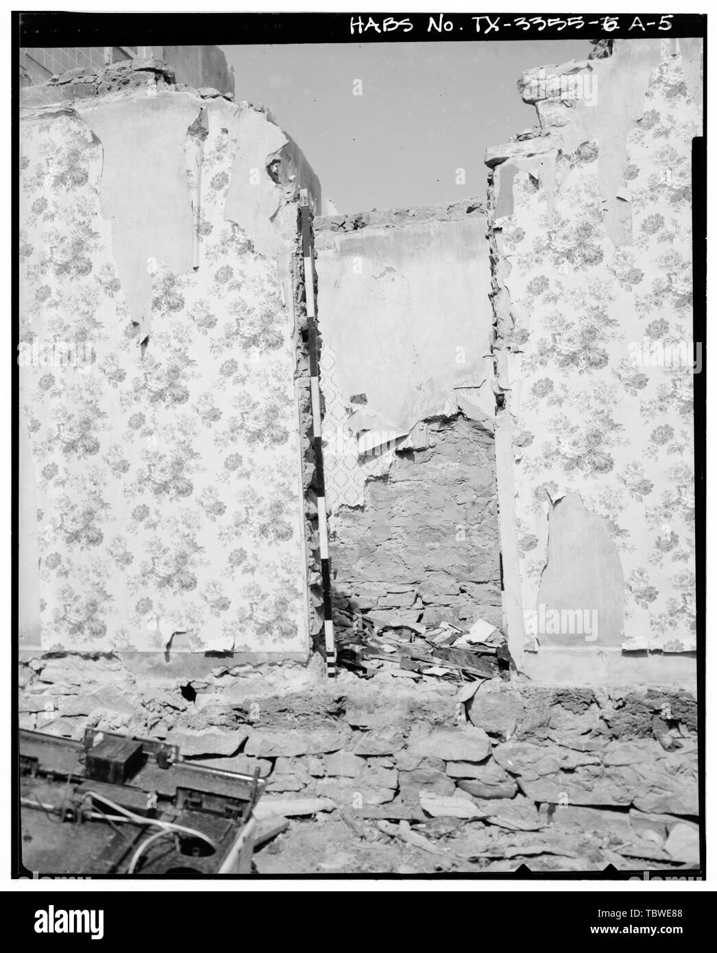 MAIN HOUSE, INTERIOR, VIEW FROM FIRST FLOOR WEST ROOM INTO STAIR ...