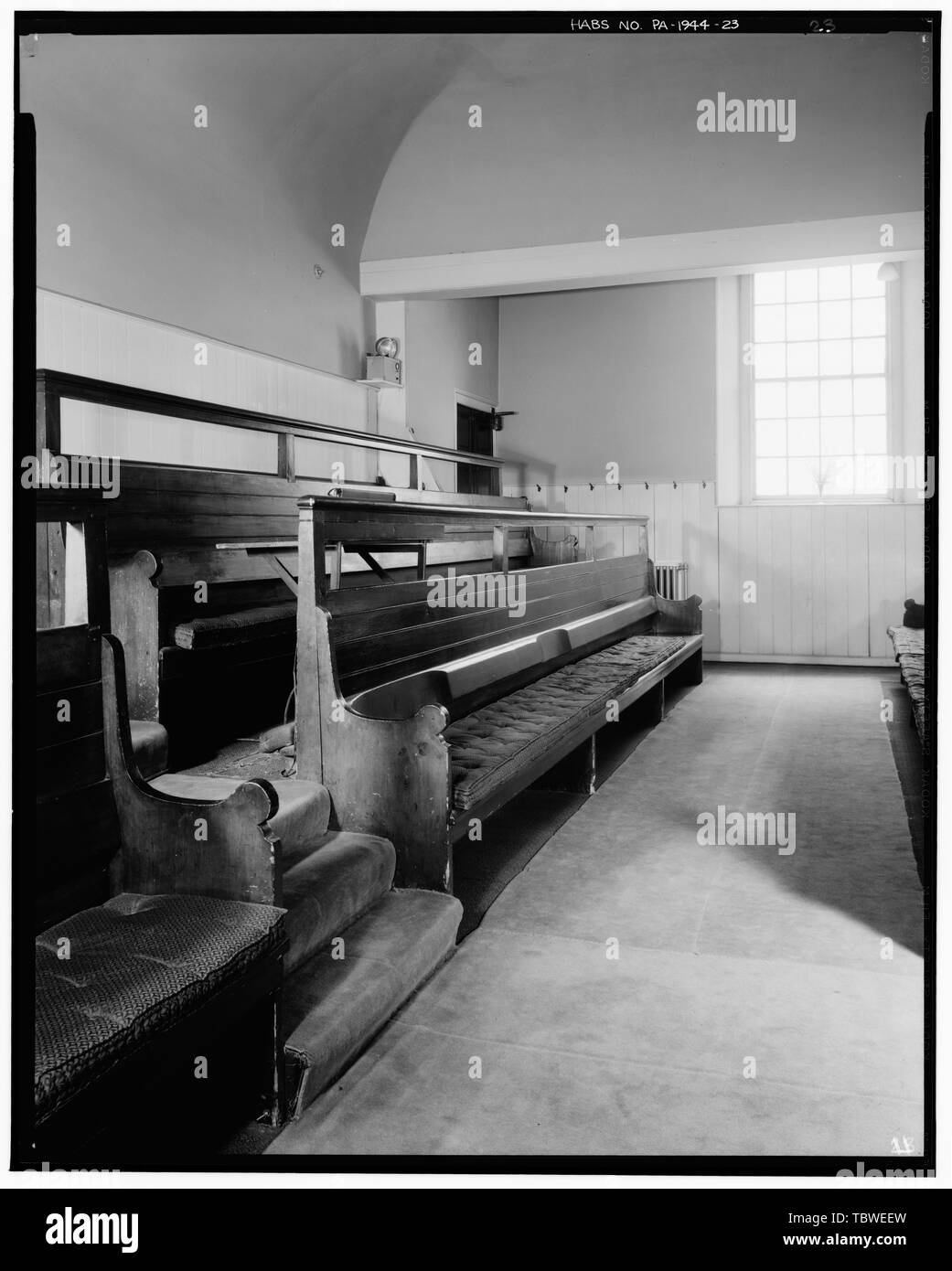 MAIN MEETING ROOM, WEST SIDE, LOOKING NORTH. Facing Bench or Ministers ...