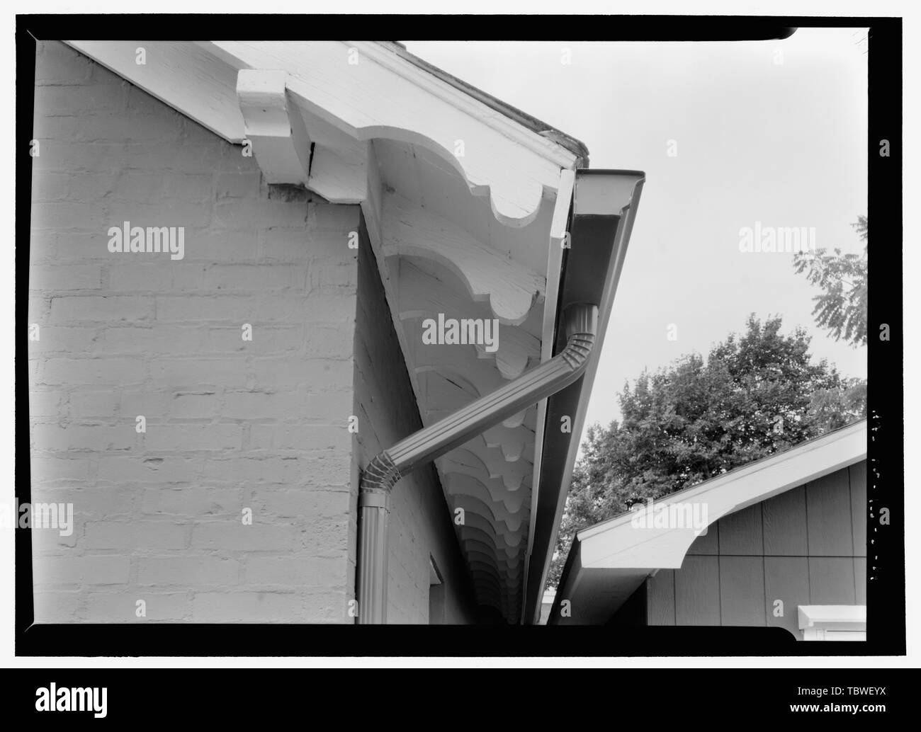 Roof corner detail Black and White Stock Photos & Images - Alamy