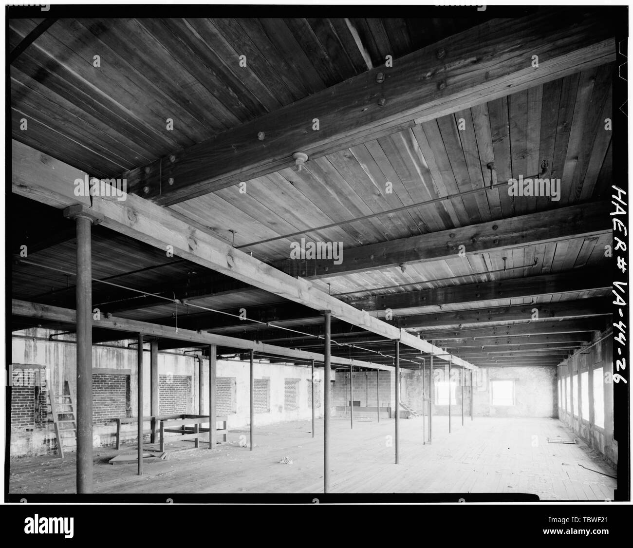 Manchester cotton mill 19th century hi-res stock photography and images ...