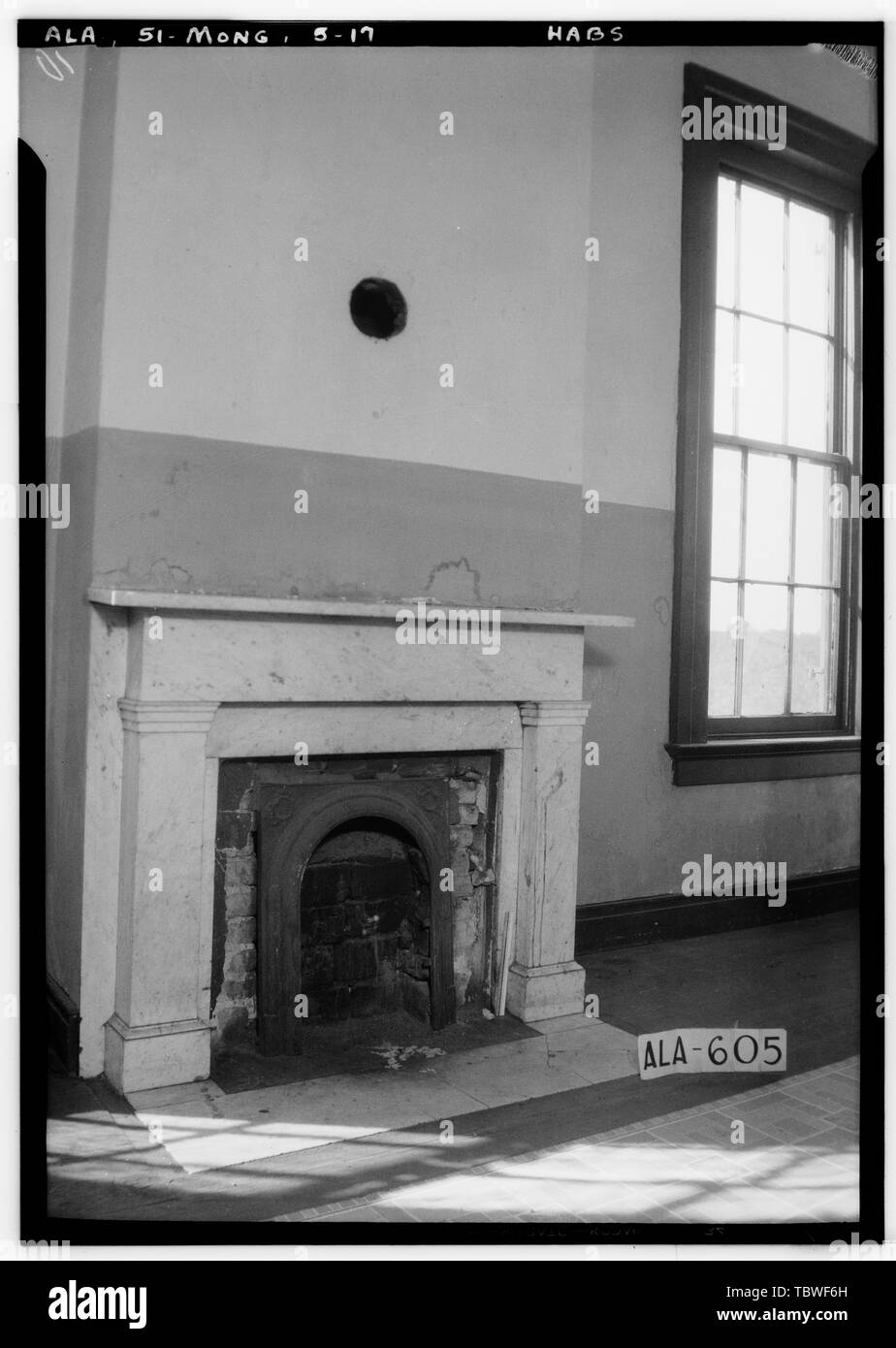 Charles second bed Black and White Stock Photos & Images - Alamy