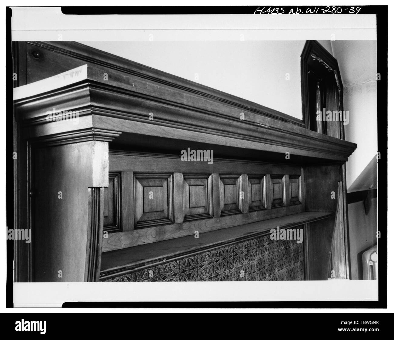MANTEL ON THIRD FLOOR. Elizabeth Plankinton House, 1492 West Wisconsin ...