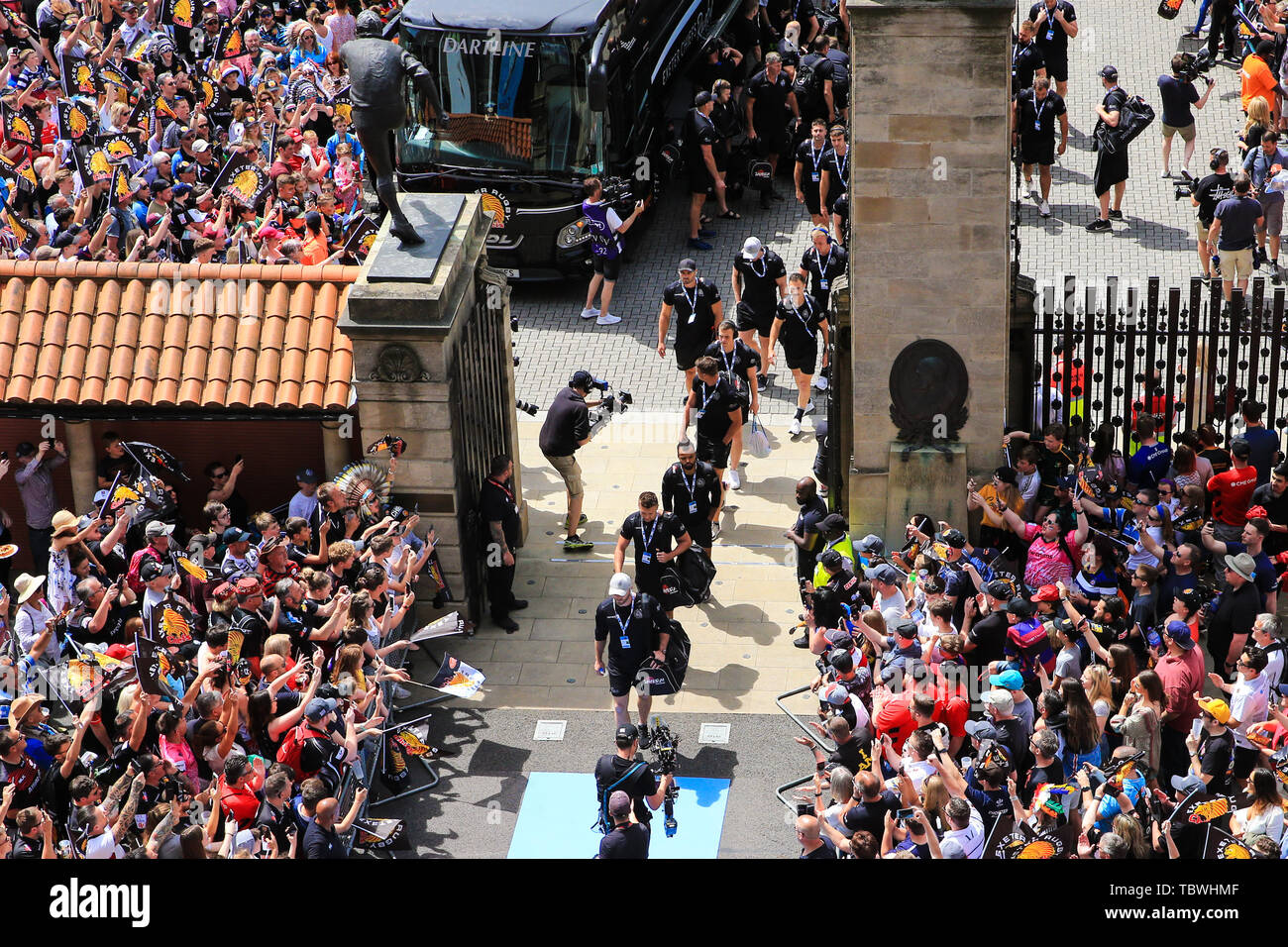 England rugby team bus hi-res stock photography and images - Alamy