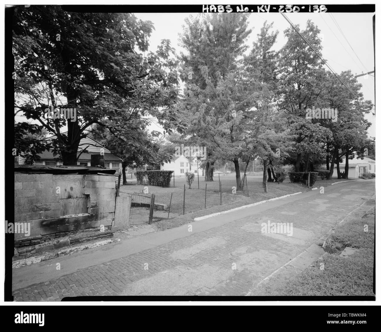 Urban streets 1800s Black and White Stock Photos & Images - Alamy