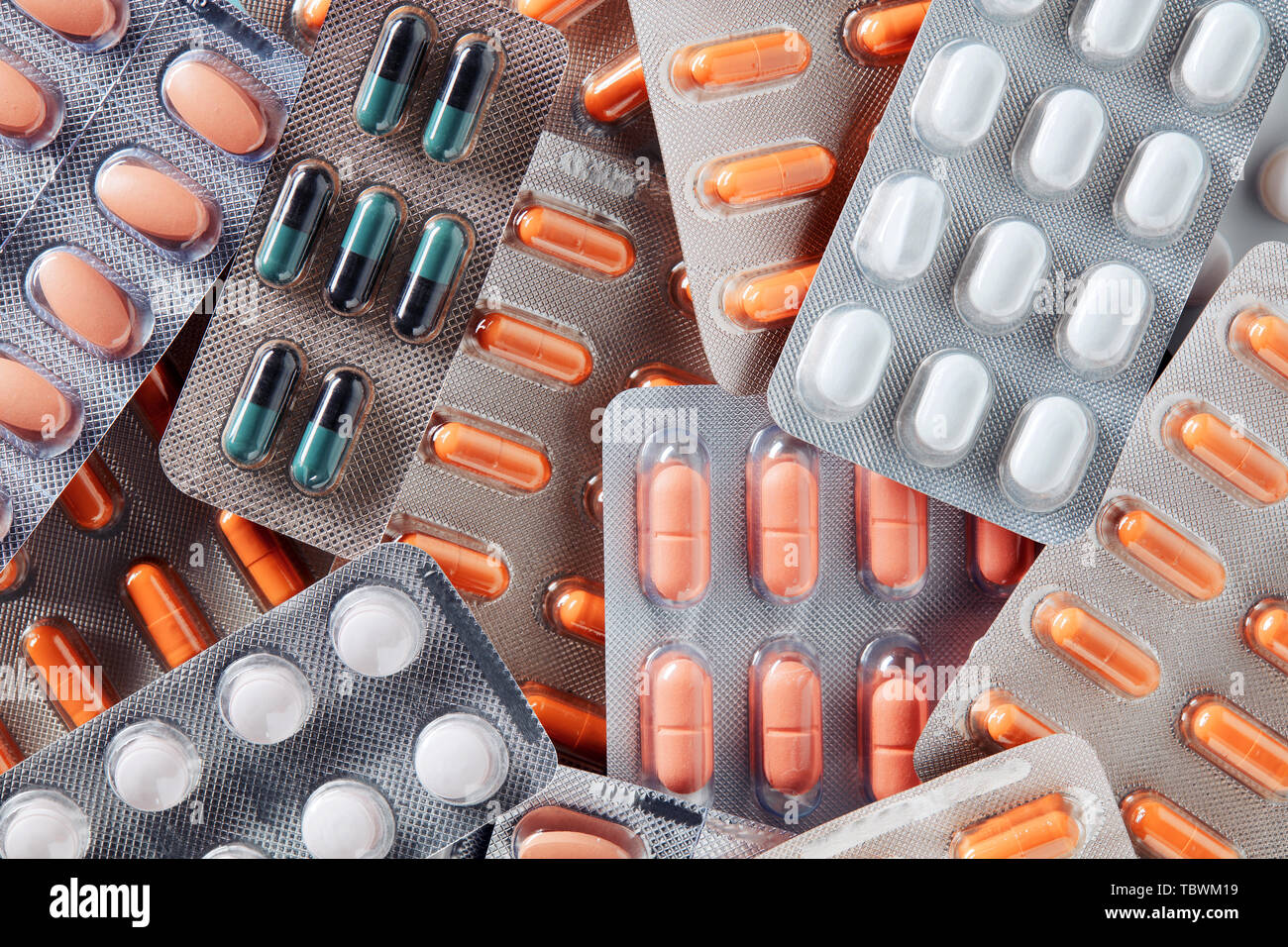 Blister packages hi-res stock photography and images - Alamy