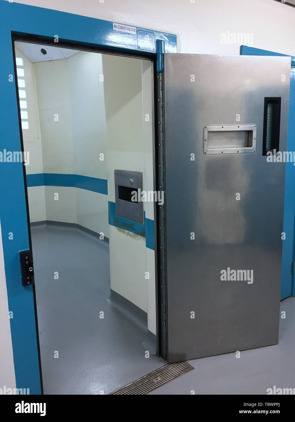 At musgrave street police station hi-res stock photography and images ...