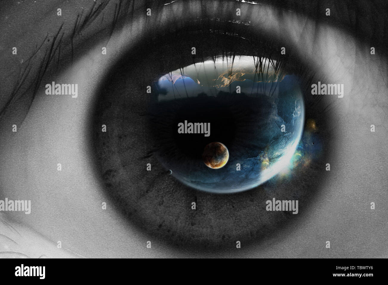 Human eyelashes hi-res stock photography and images - Alamy