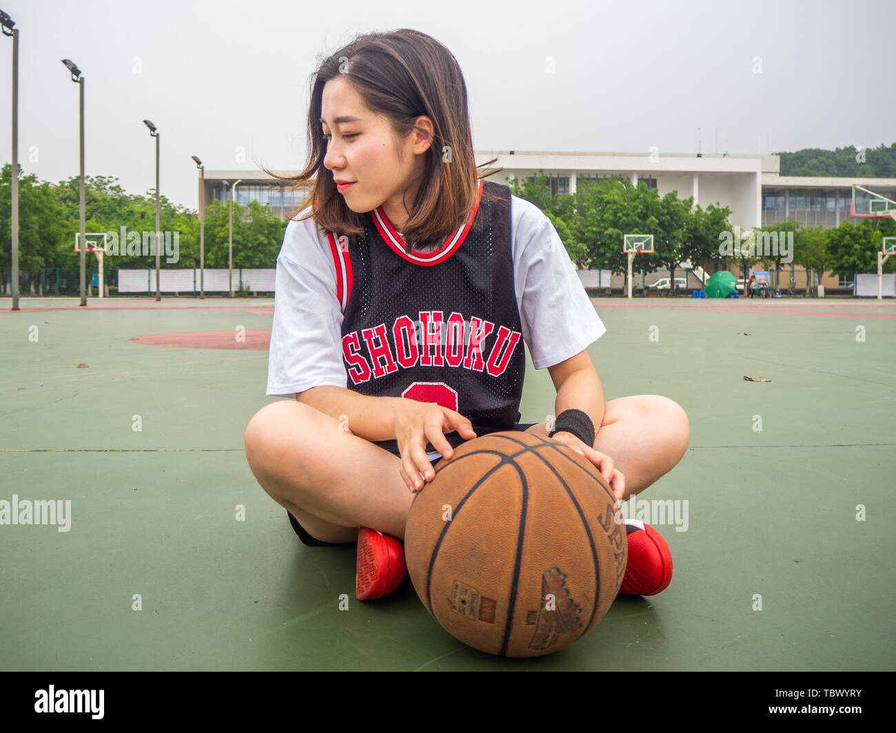 Basketball girl hi-res stock photography and images - Alamy