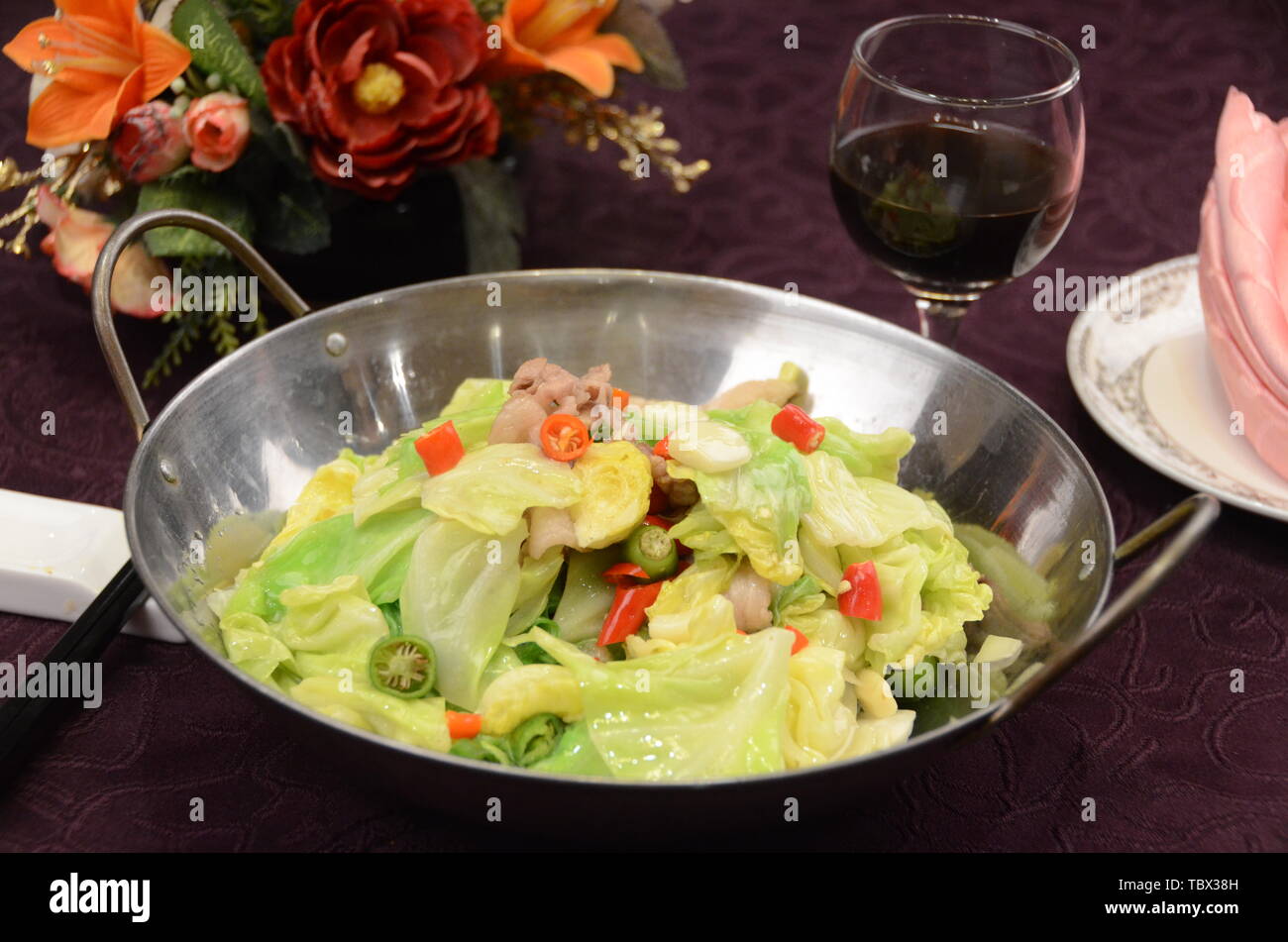 Traditional Chinese cuisine Stock Photo - Alamy