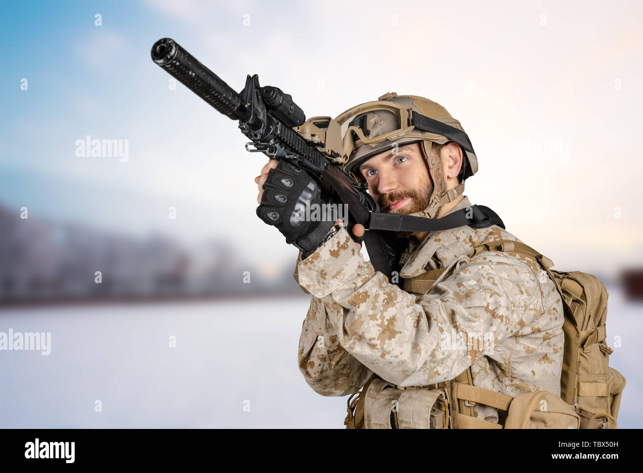 Modern soldier with rifle Stock Photo - Alamy