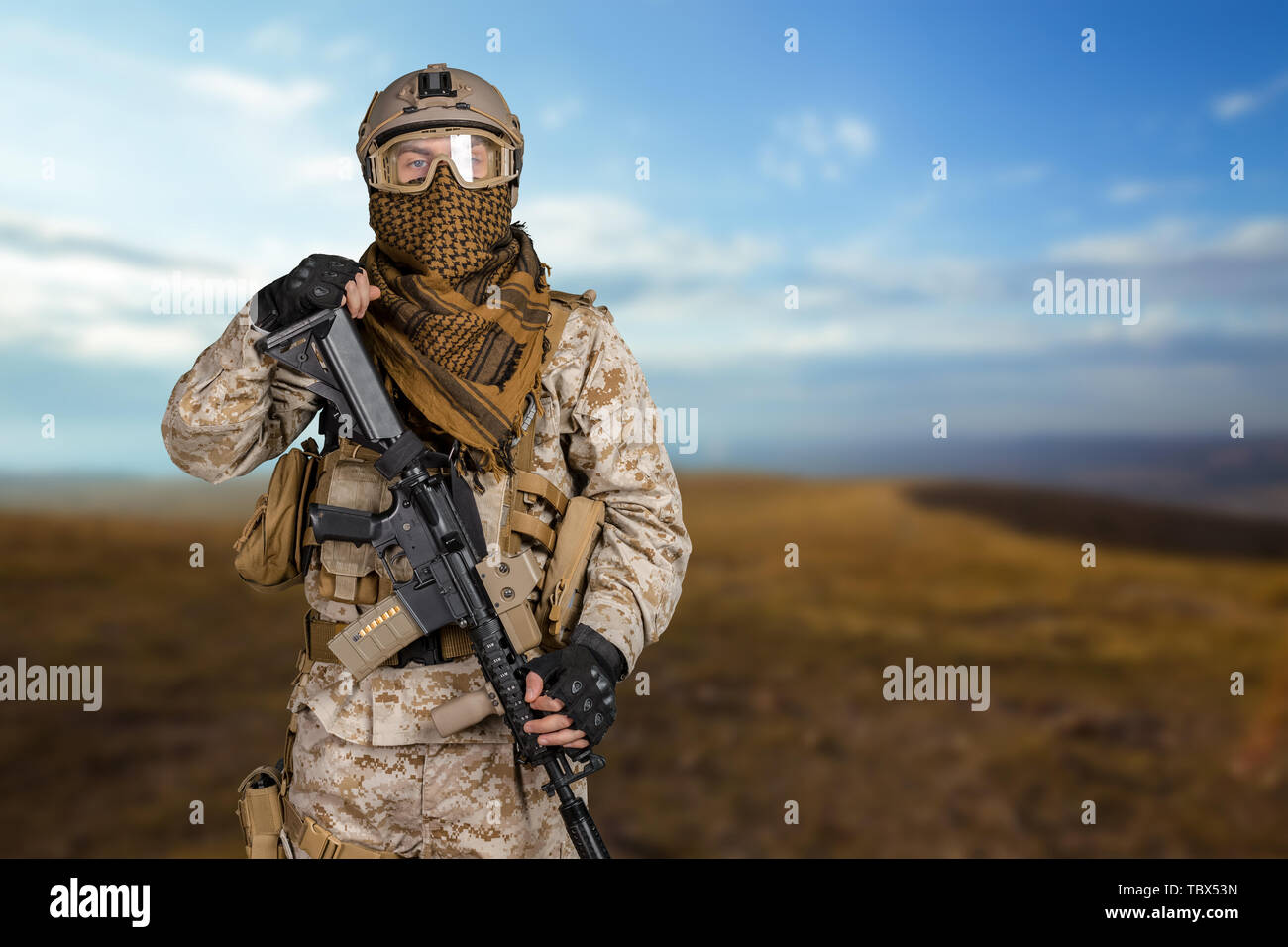 Modern soldier with rifle Stock Photo - Alamy