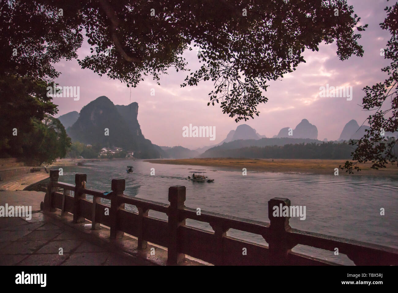 Sandbars and anchovies hi-res stock photography and images - Alamy