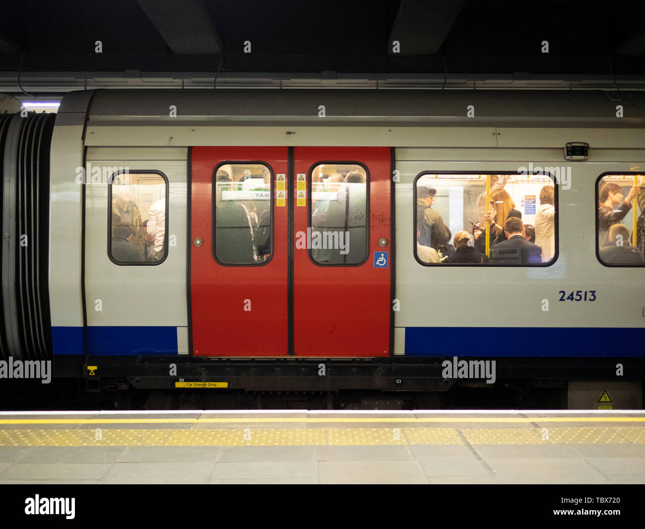 Old gate station london hi-res stock photography and images - Alamy