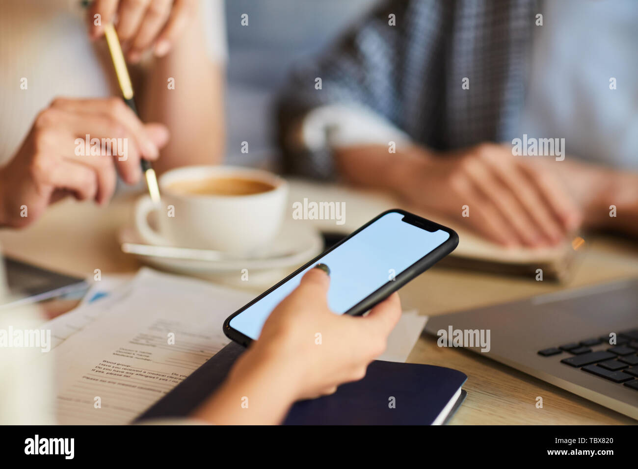 Gadget in hand hi-res stock photography and images - Alamy