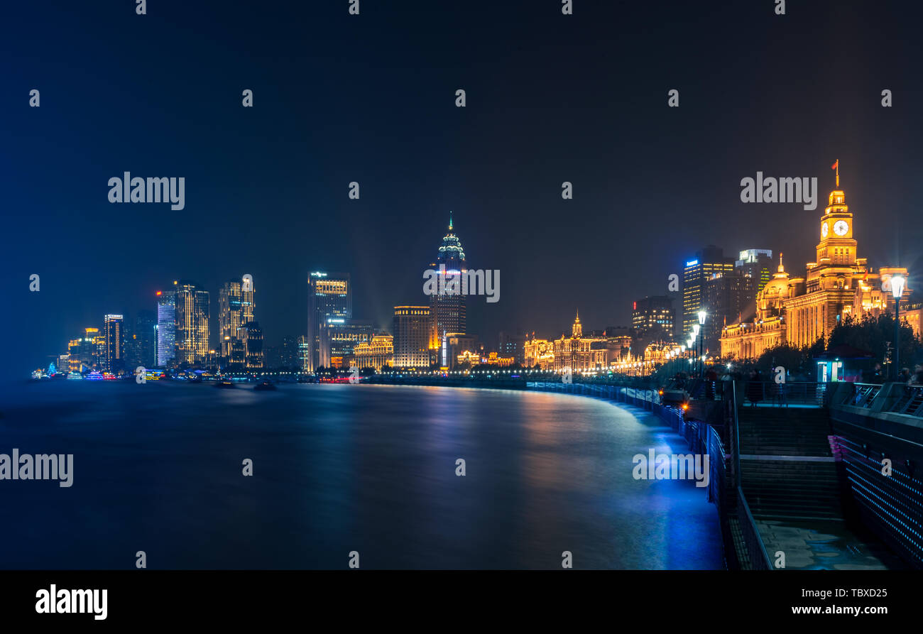 Shanghai Bund Ten Mile Field Stock Photo - Alamy