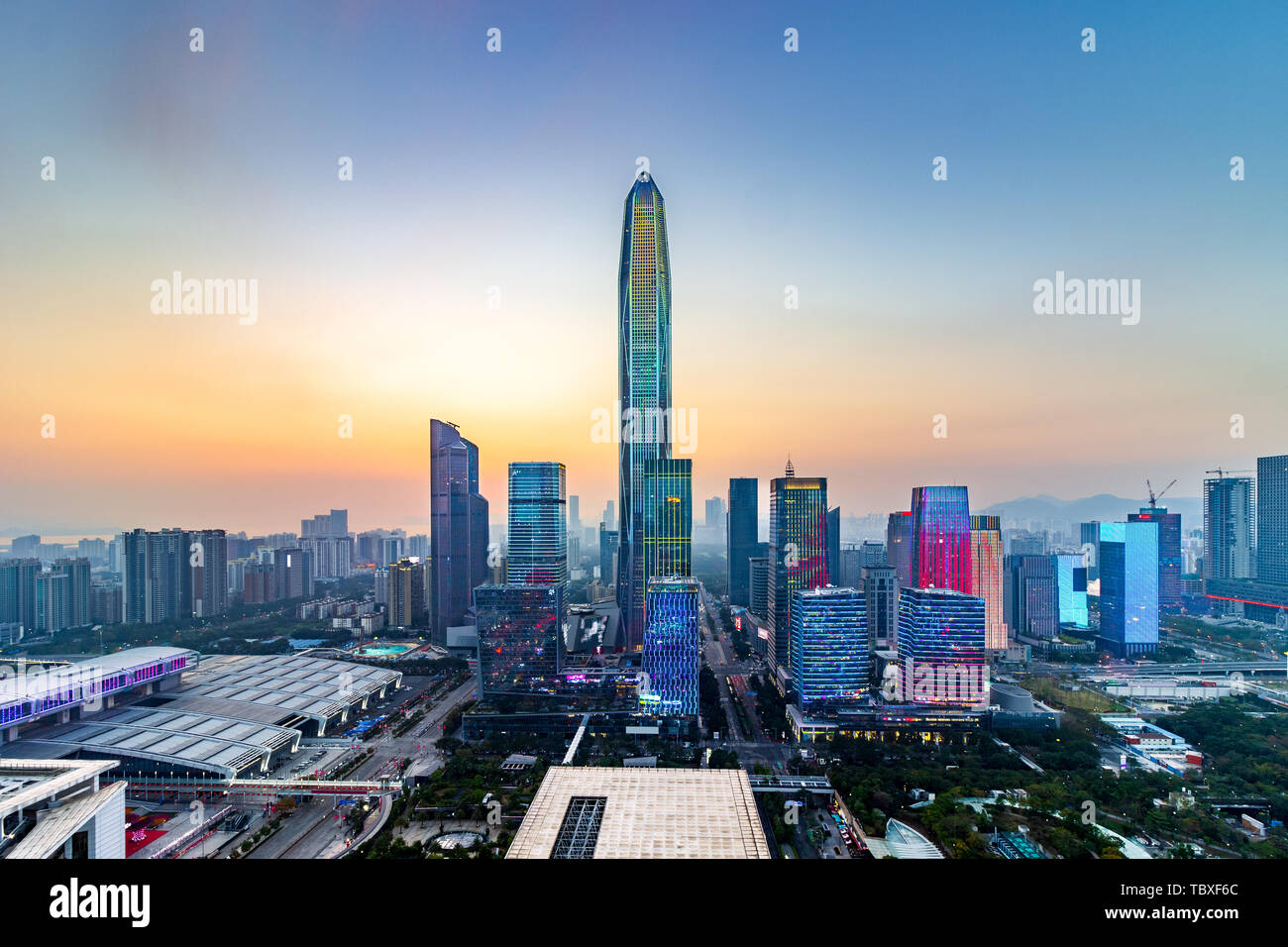 Shenzhen peace financial center hi-res stock photography and images - Alamy