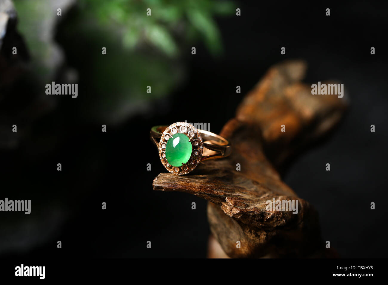 The emerald ring Stock Photo - Alamy
