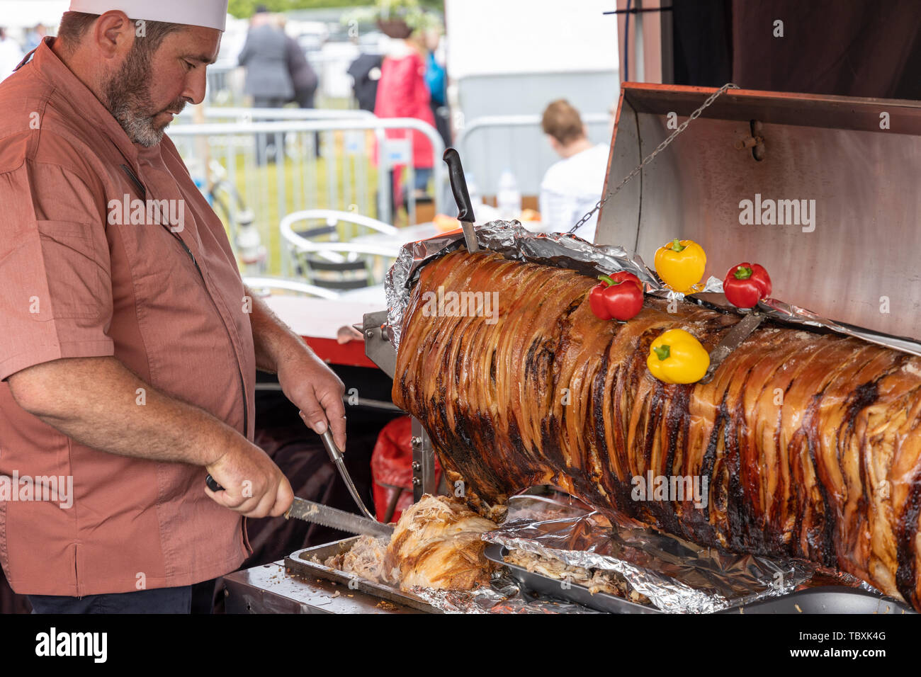 Chefs hog roast hi-res stock photography and images - Alamy