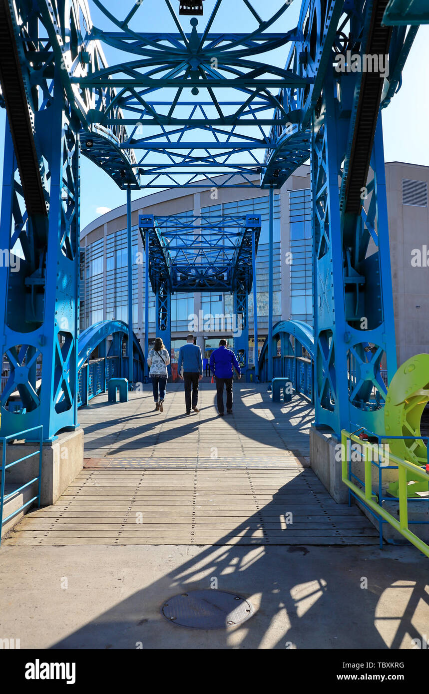 Pedestrians on Minnesota Slip Bridge aka Blue Bridge.Duluth.Minnesota ...