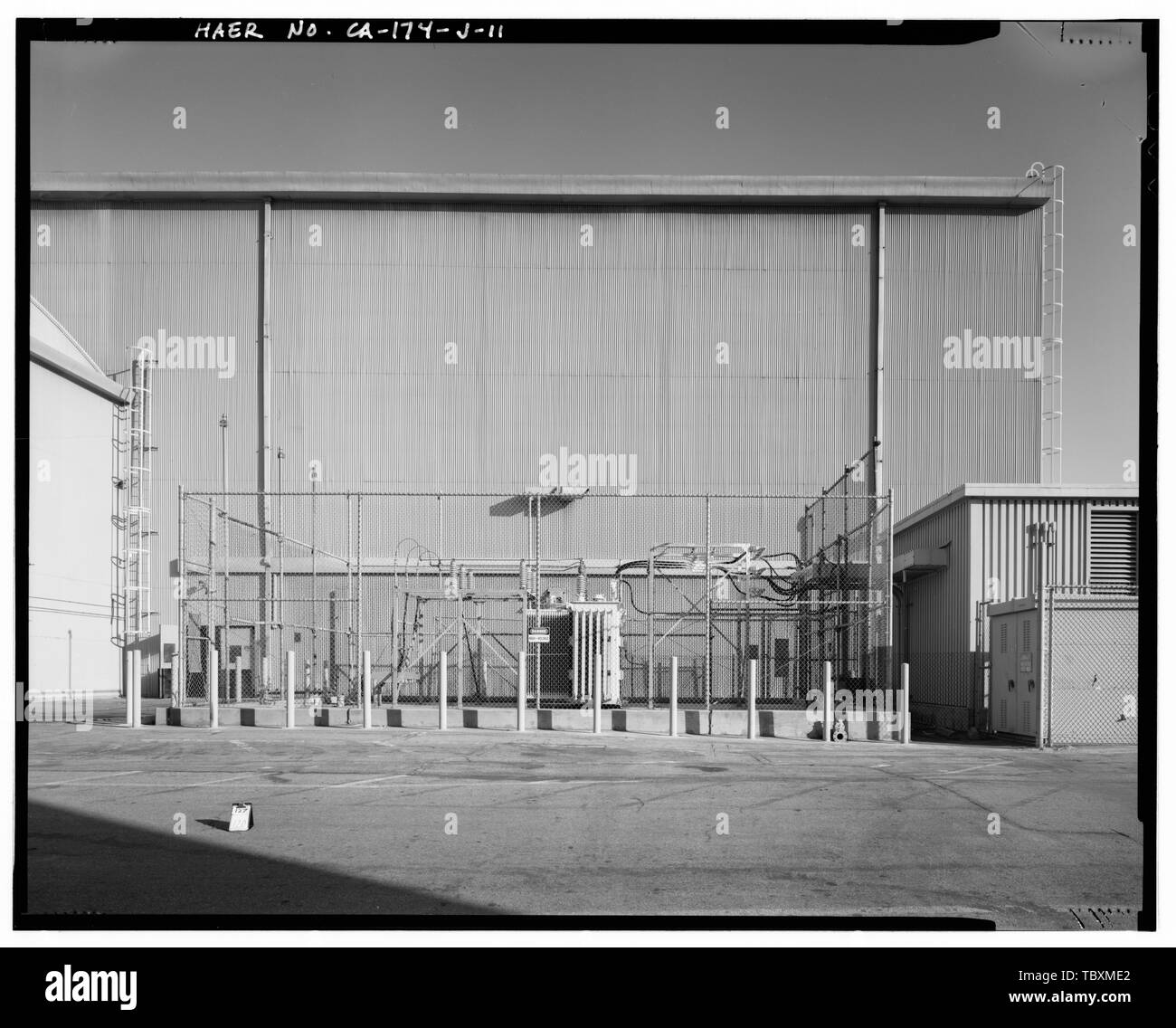Electrical substation Black and White Stock Photos & Images - Alamy