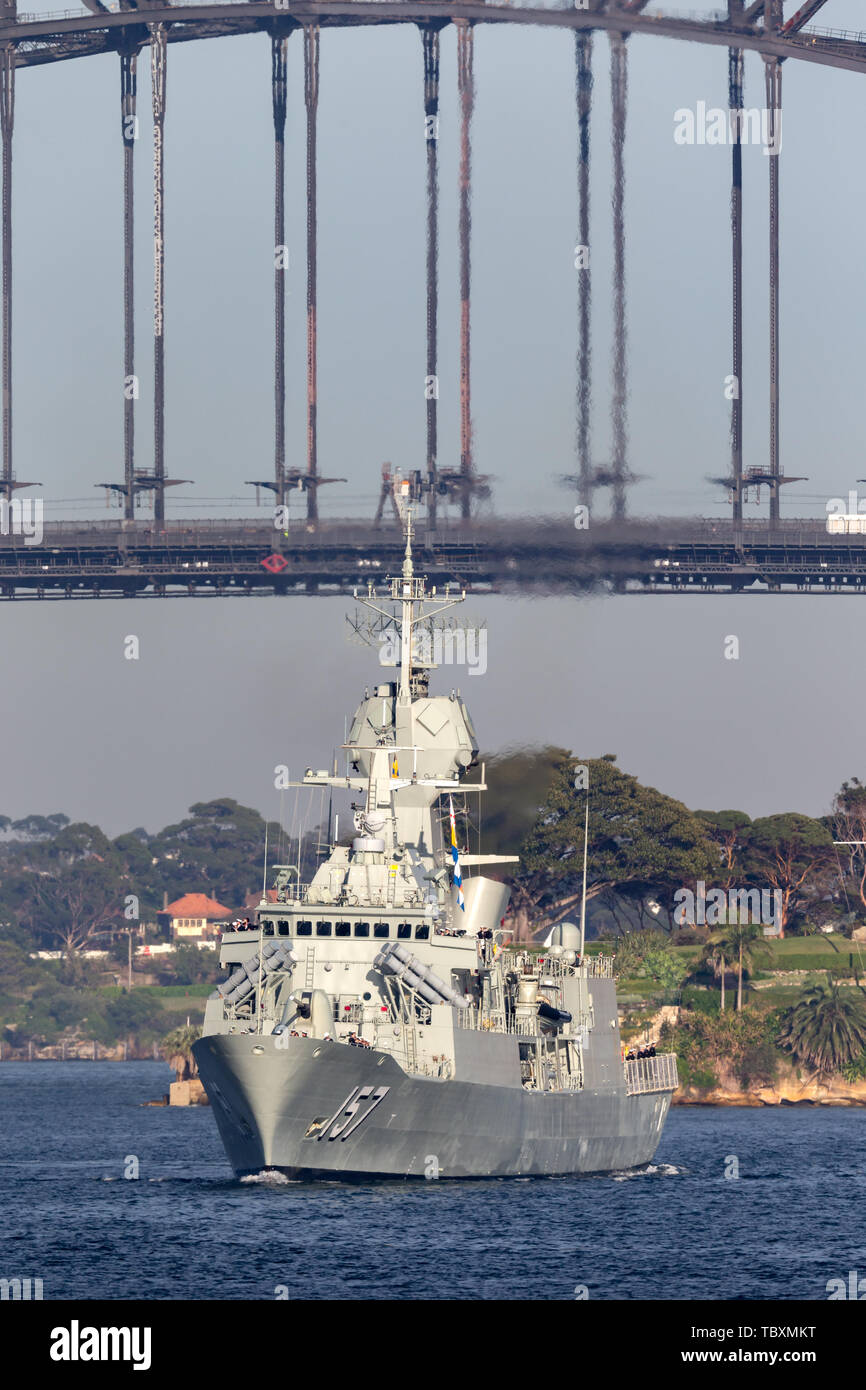 HMAS Perth (FFH 157) Anzac-class frigate of the Royal Australian Navy ...