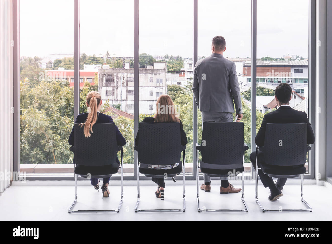 Male business leaders hi-res stock photography and images - Alamy