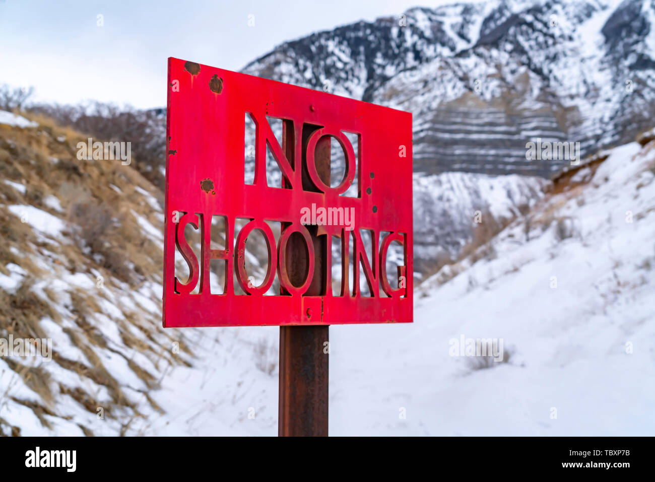 No shooting allowed hi-res stock photography and images - Alamy