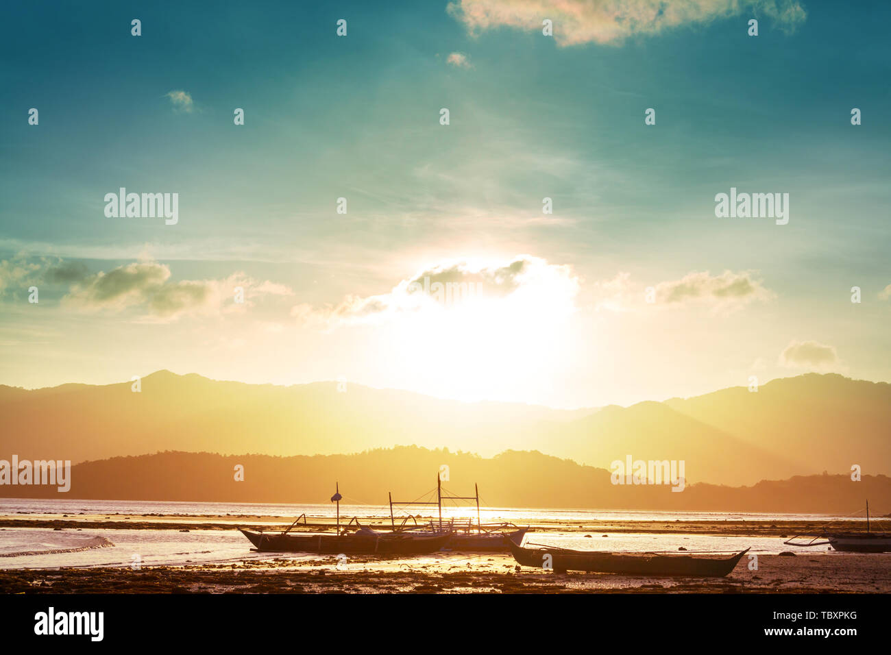 Traditional Philippino boat in the sea, Palawan island, Philippines ...
