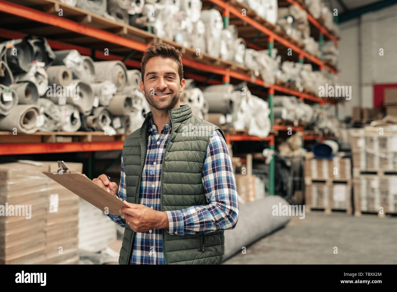 Doing inventory hi-res stock photography and images - Alamy