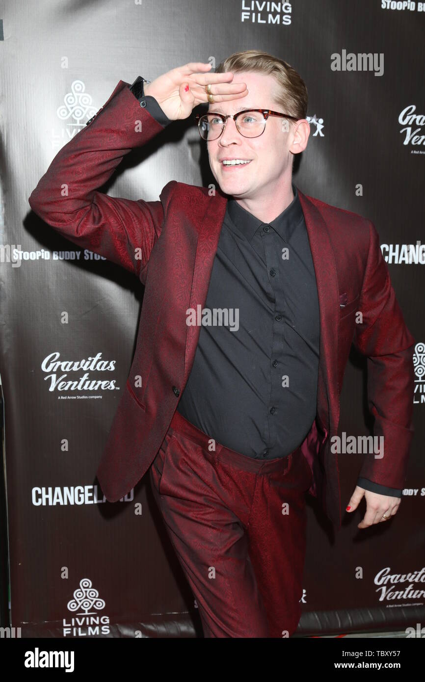Macaulay culkin hi-res stock photography and images - Alamy