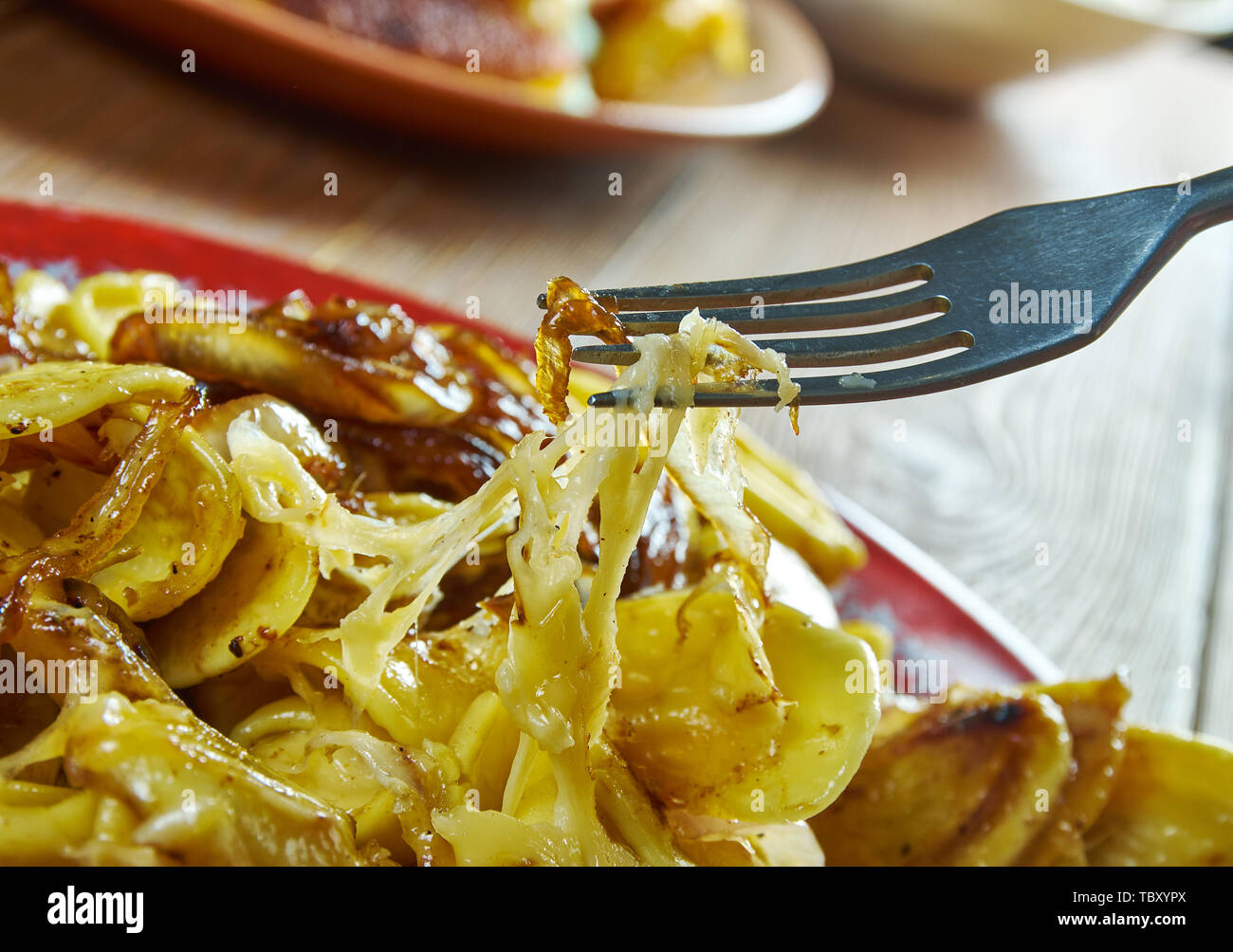 Kasnocken austrian spaetzle austria hi-res stock photography and images ...