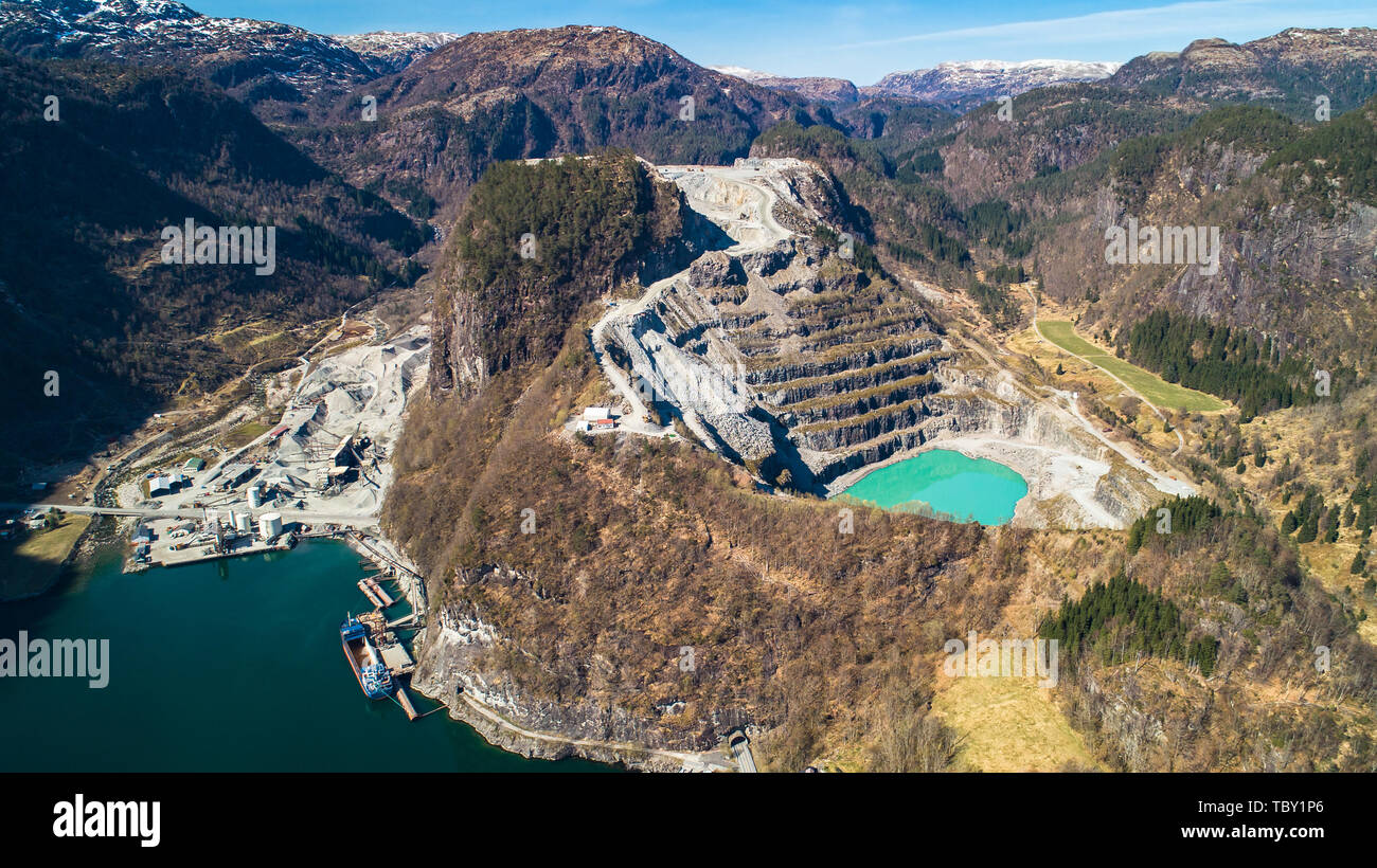 Open pit mine aerial hi-res stock photography and images - Alamy