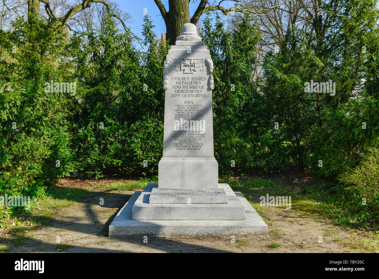 War memorial, to old Marien's field, temple court nice mountain, Berlin ...