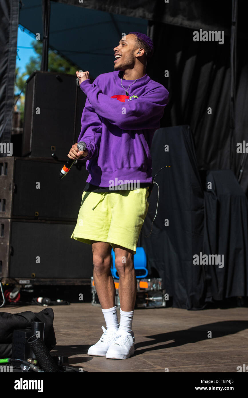 Ty james hi-res stock photography and images - Alamy